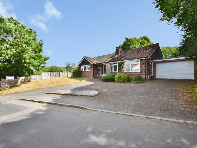 2 bedroom bungalow for sale