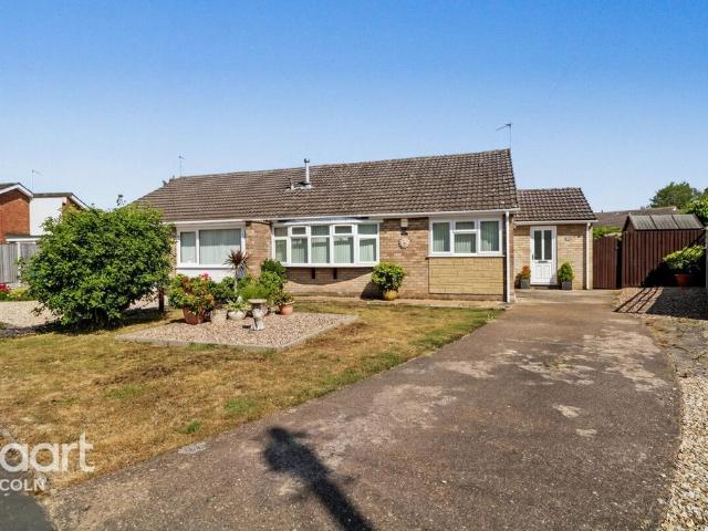 2 bedroom bungalow for sale