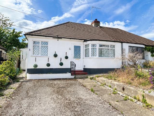 2 bedroom bungalow for sale