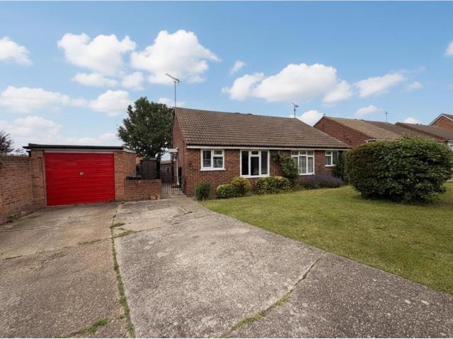 2 bedroom bungalow for sale