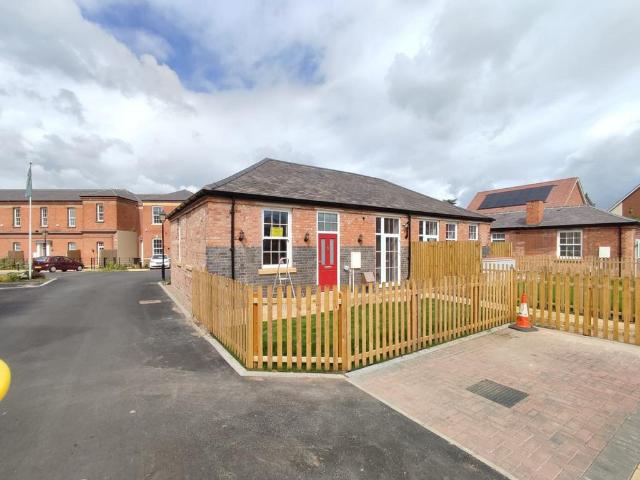 2 bedroom bungalow for sale