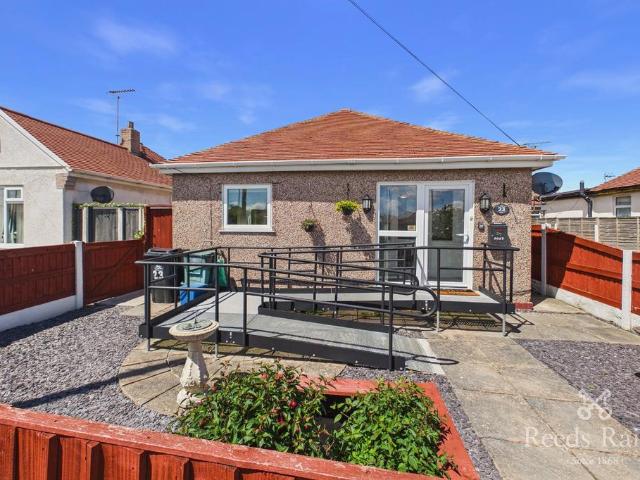 2 bedroom bungalow for sale