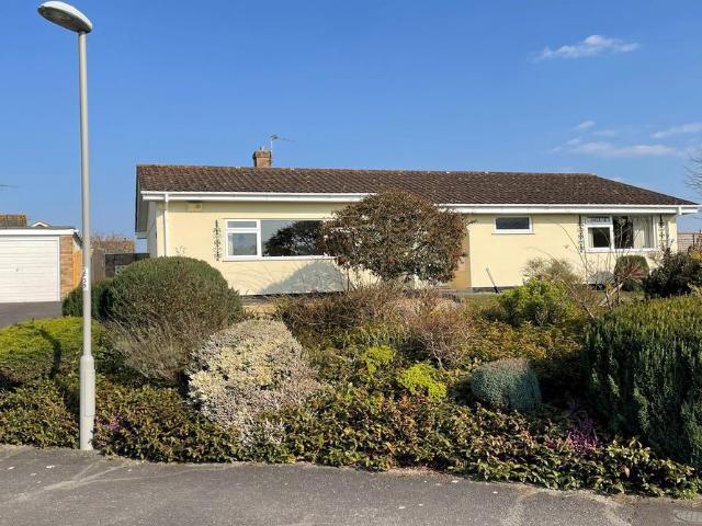 2 bedroom bungalow for sale