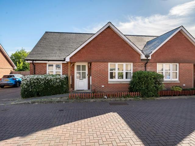 2 bedroom bungalow for sale