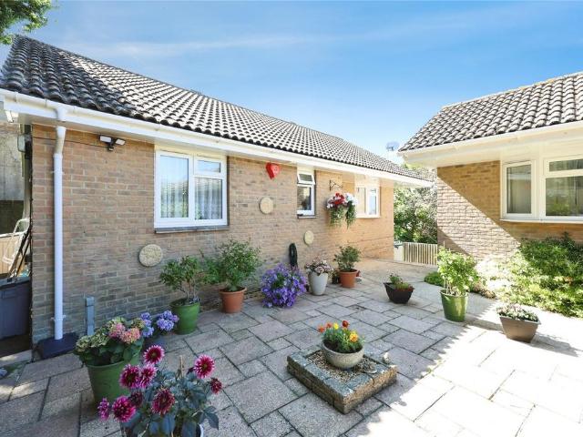 2 bedroom bungalow for sale