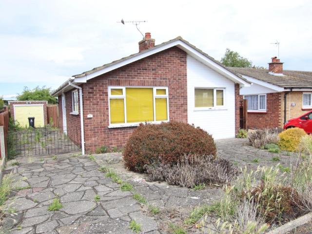 2 bedroom bungalow for sale