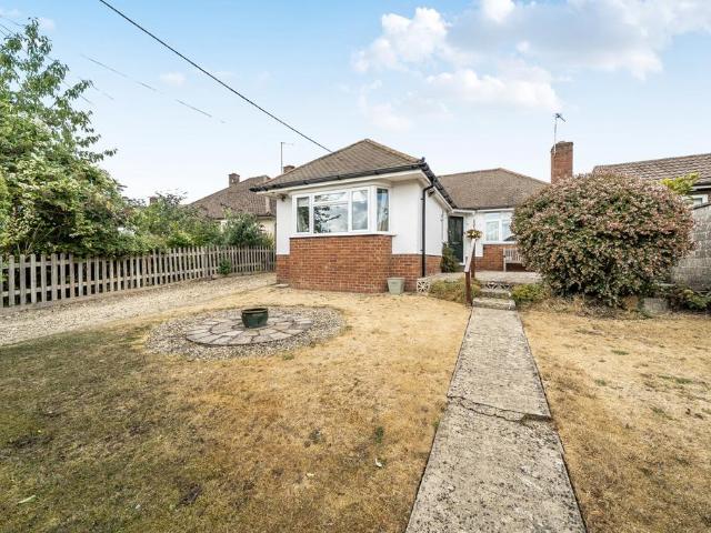 2 bedroom bungalow for sale