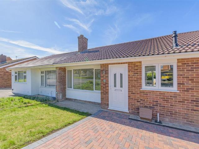 2 bedroom bungalow for sale
