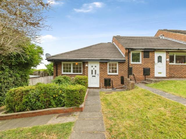 2 bedroom bungalow for sale