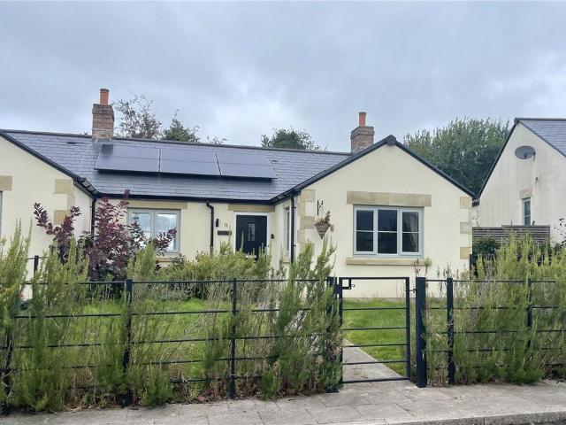 2 bedroom bungalow for sale