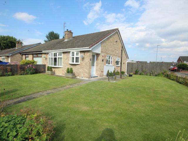 2 bedroom bungalow for sale