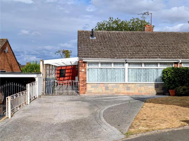 2 bedroom bungalow for sale