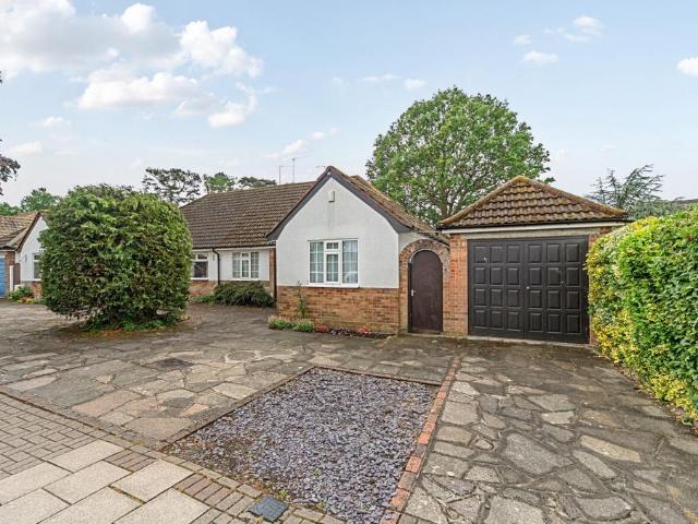 2 bedroom bungalow for sale