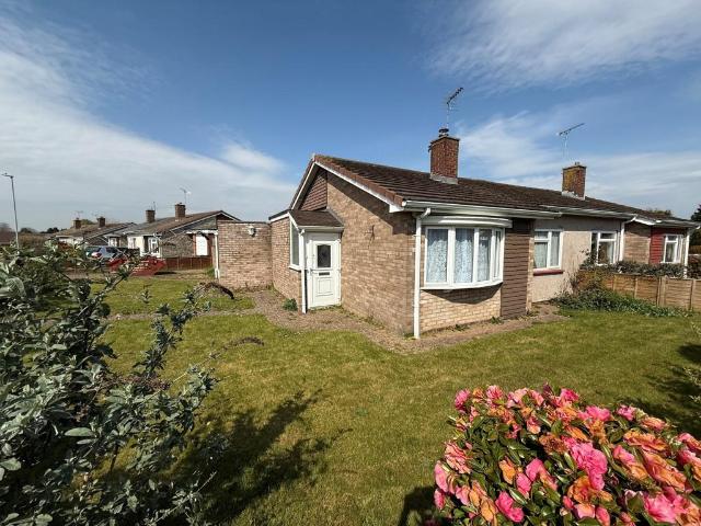 2 bedroom bungalow for sale
