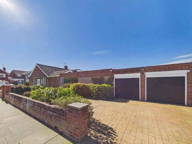 2 bedroom bungalow for sale