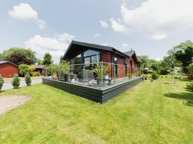 2 bedroom bungalow for sale