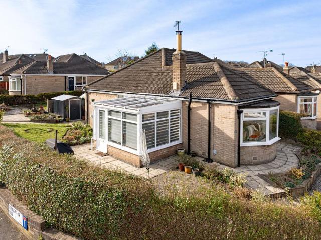 2 bedroom bungalow for sale