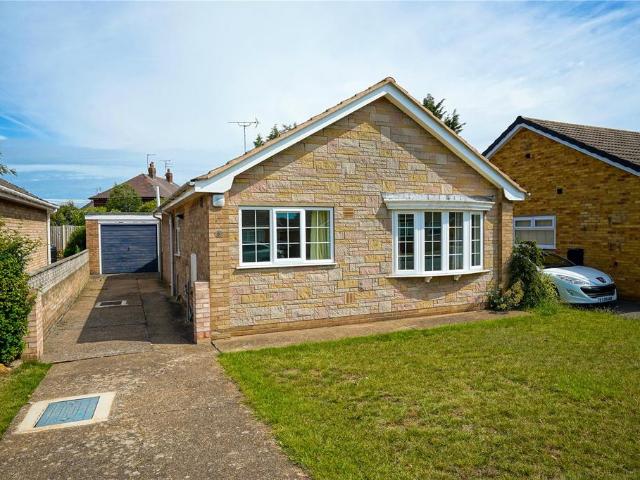 2 bedroom bungalow for sale
