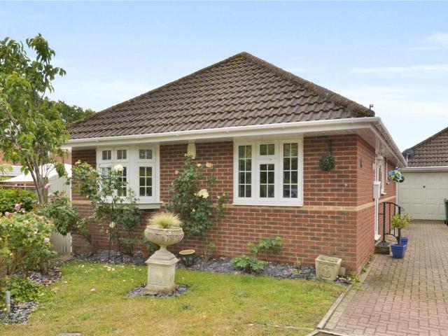 2 bedroom bungalow for sale