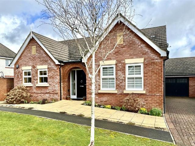 2 bedroom bungalow for sale