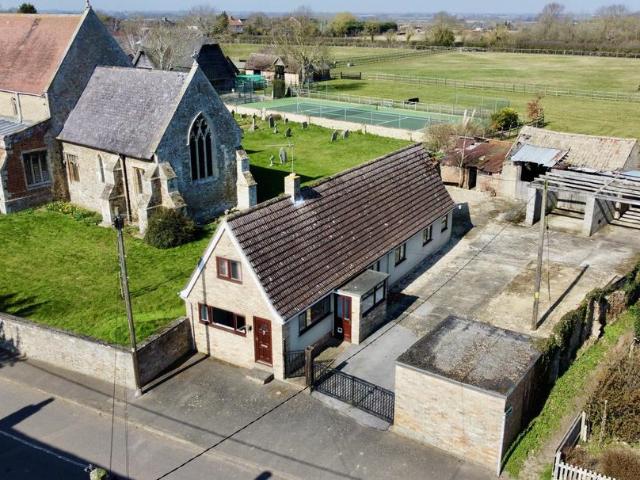 2 bedroom bungalow for sale