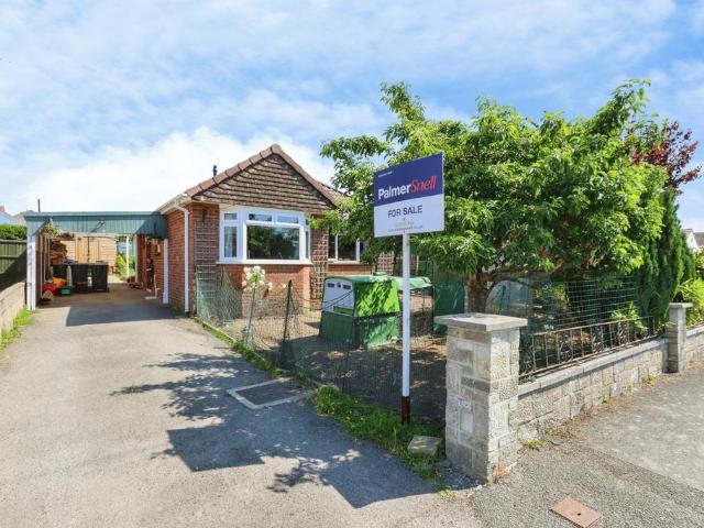 2 bedroom bungalow for sale