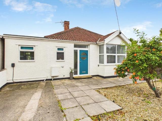 2 bedroom bungalow for sale