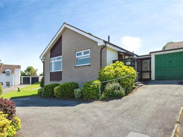 2 bedroom bungalow for sale