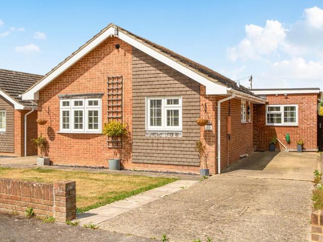 2 bedroom bungalow for sale