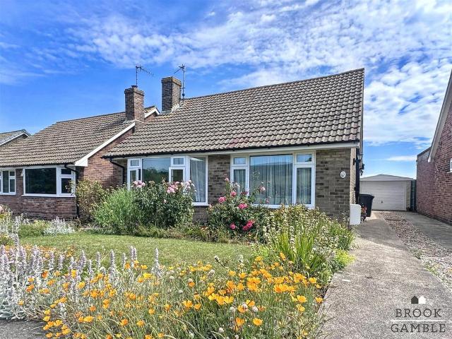 2 bedroom bungalow for sale