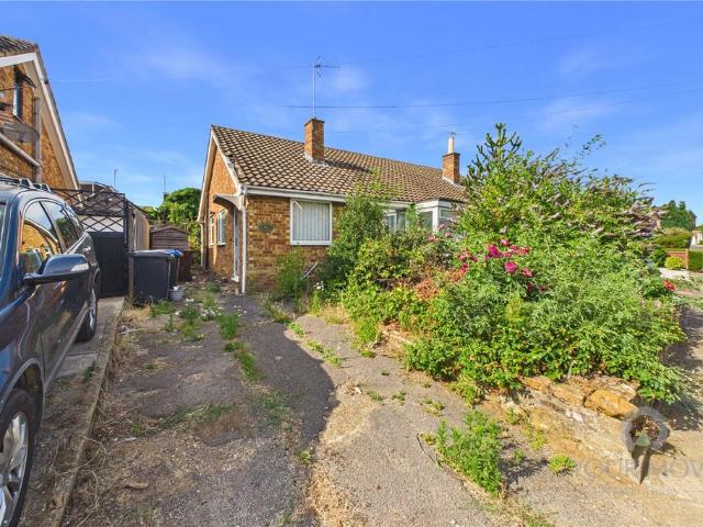 2 bedroom bungalow for sale