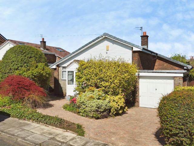 2 bedroom bungalow for sale