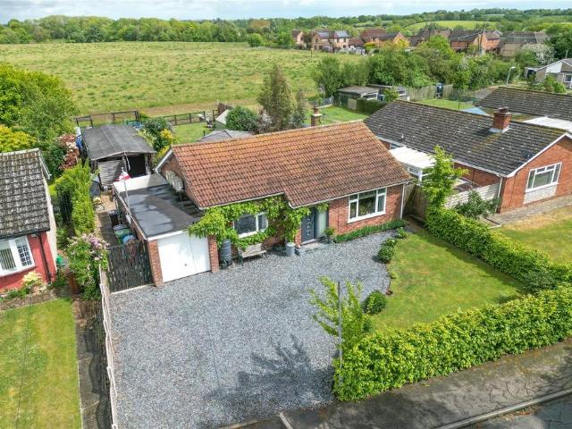 2 bedroom bungalow for sale