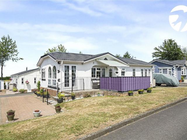 2 bedroom park home for sale