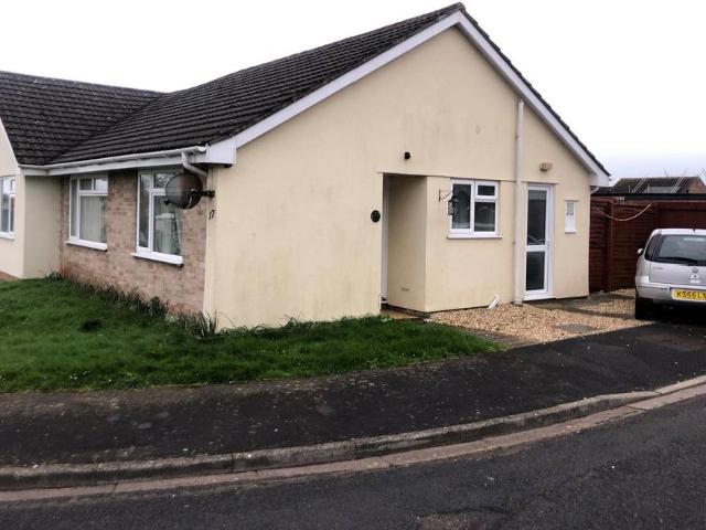 2 bedroom bungalow for sale