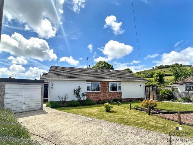 2 bedroom bungalow for sale