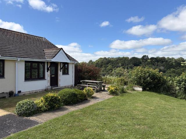 2 bedroom bungalow for sale