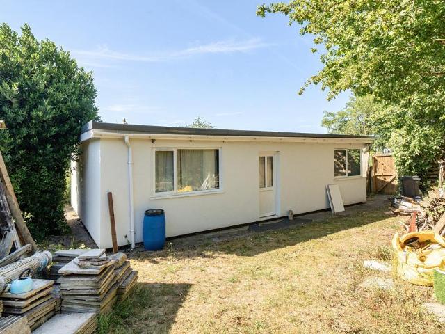 2 bedroom bungalow for sale