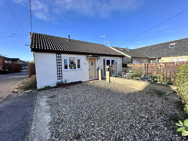 2 bedroom bungalow for sale