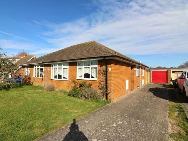 2 bedroom bungalow for sale