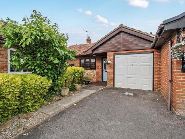 2 bedroom bungalow for sale