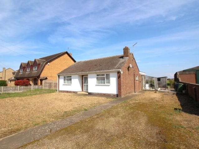2 bedroom bungalow for sale