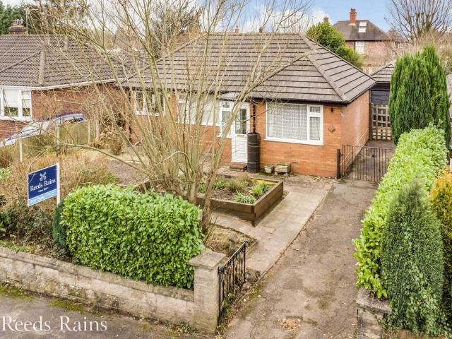 2 bedroom bungalow for sale