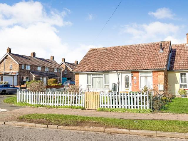 2 bedroom bungalow for sale