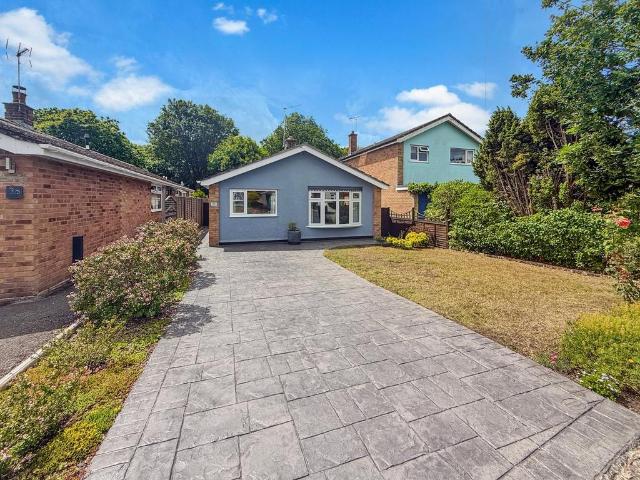 2 bedroom bungalow for sale