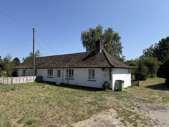 2 bedroom bungalow for sale