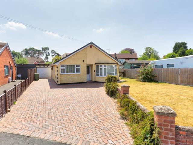 2 bedroom bungalow for sale