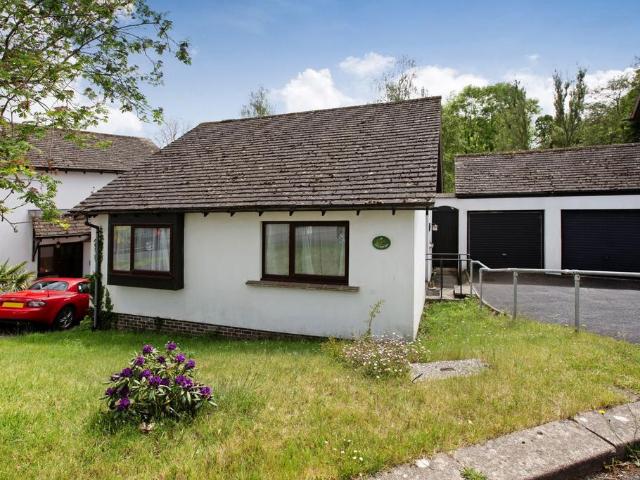 2 bedroom bungalow for sale