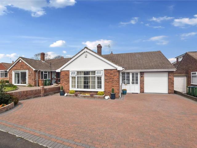 2 bedroom bungalow for sale