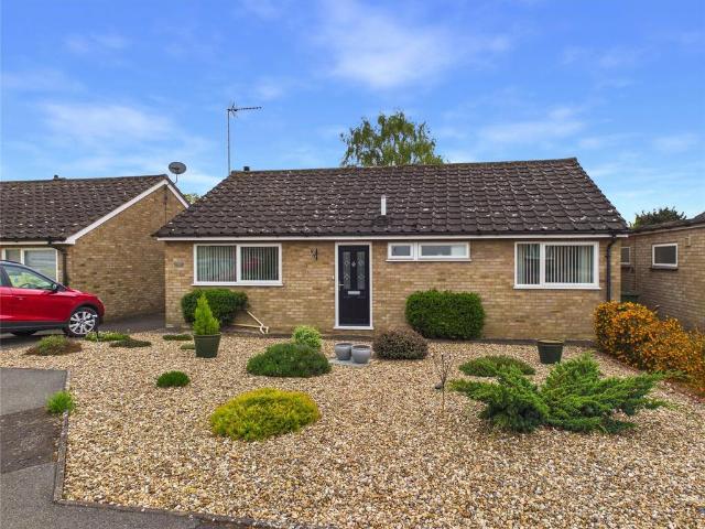 2 bedroom bungalow for sale